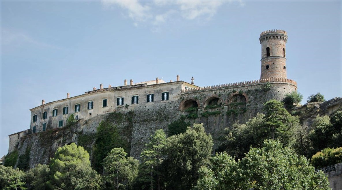 A Caccuri, un castello da favola • Meraviglie di Calabria