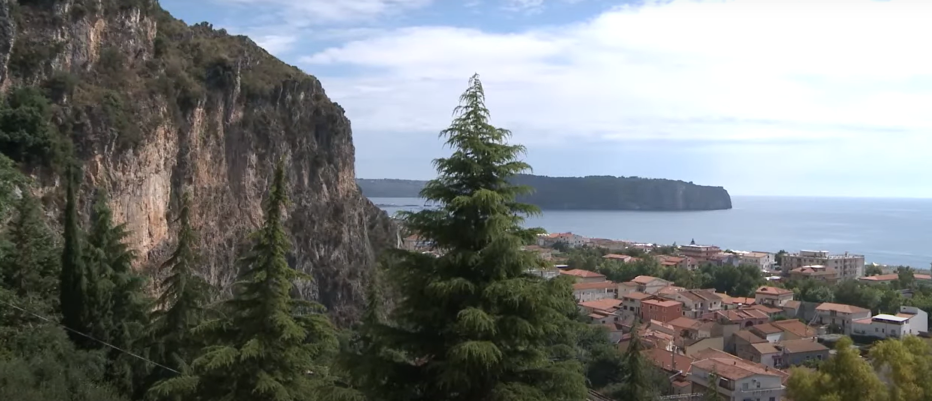 Aieta, il borgo tra i più belli d'Italia incastonato tra mare e ...