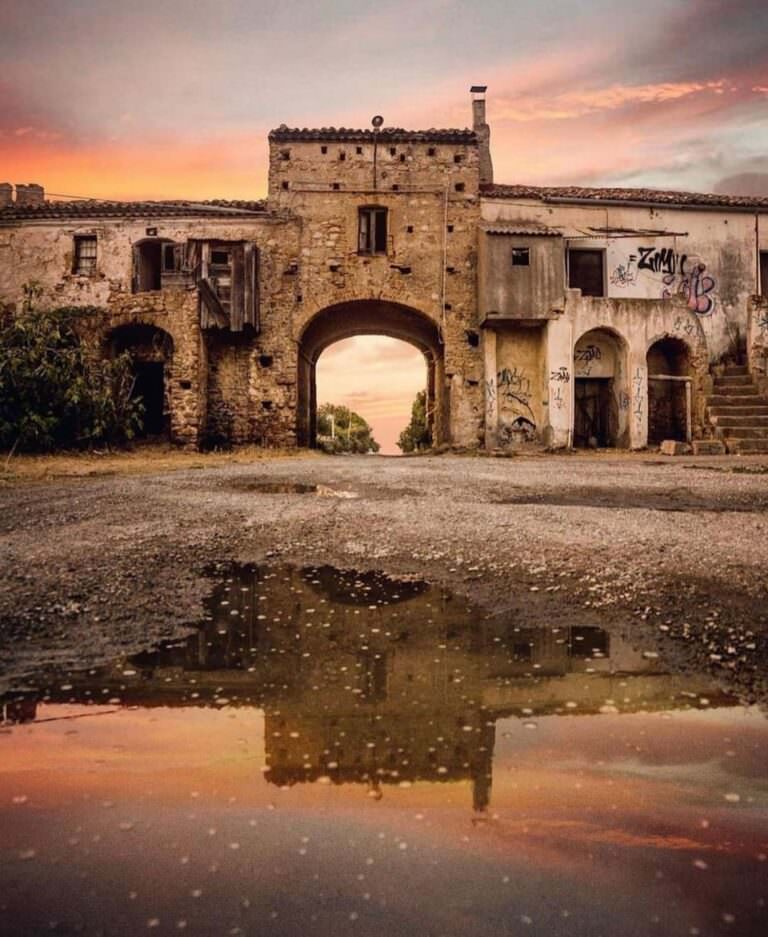 Il Castello feudale di Mirto, il valore regale di un'antica masseria ...