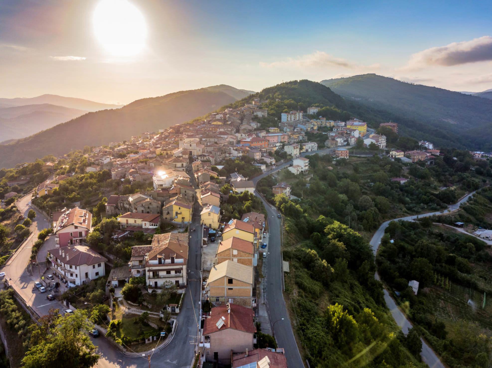Viaggio delle Radici, il tour di Italea nel borgo di Cicala ...