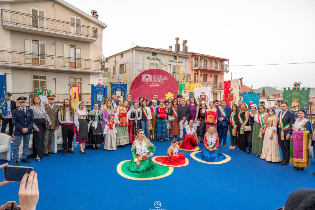 Turismo delle Radici: il valore della "pacchiana" di Motta San Giovanni ...