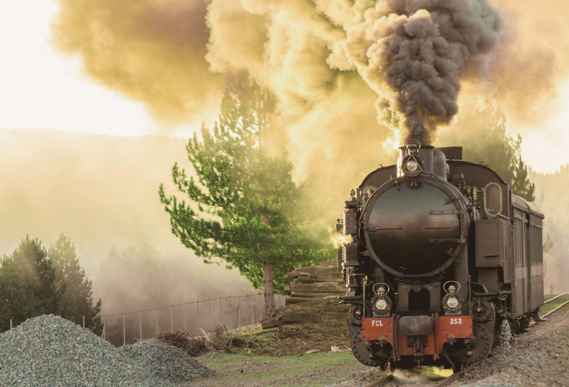 Lungo il tragitto, un pezzo di storia ferroviaria calabrese ...