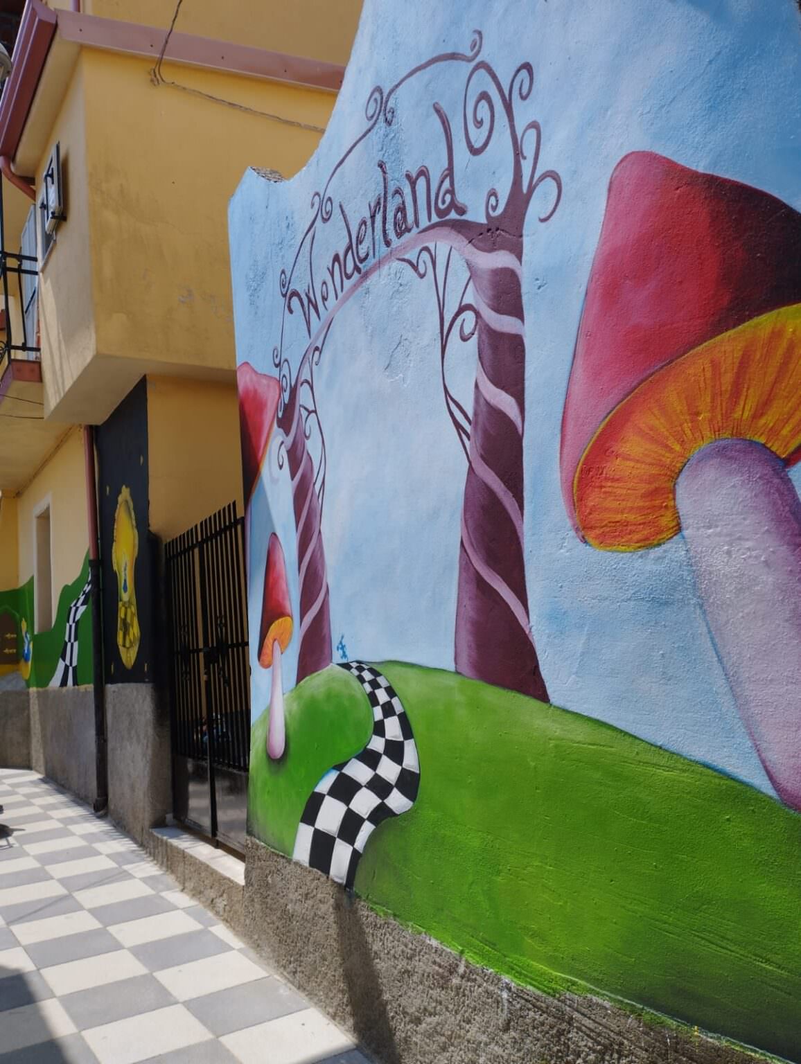 Belcastro, il borgo delle fiabe dipinte • Meraviglie di Calabria