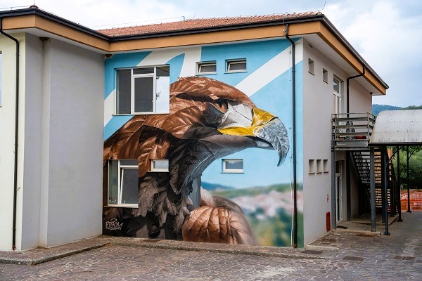 Ylberi, a Santa Sofia d'Epiro le opere degli street artists Etsom e ...