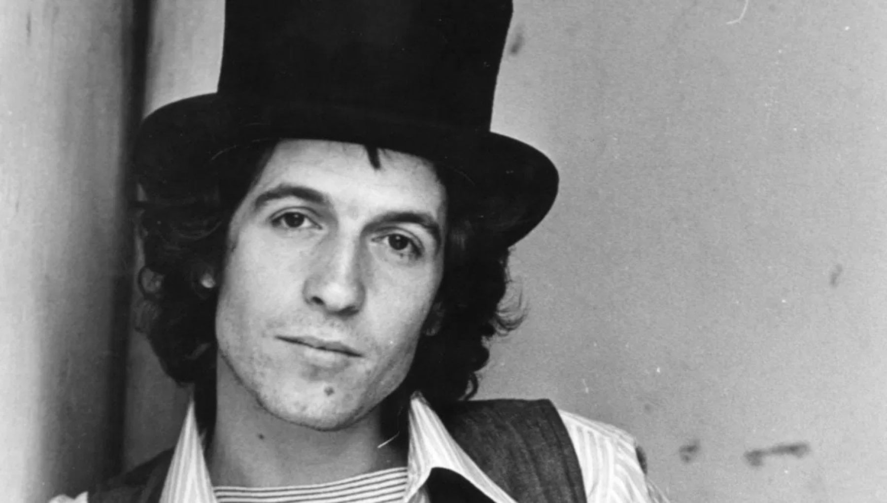 Cinema, 'Rino Gaetano sempre più blu' nelle sale a novembre ...